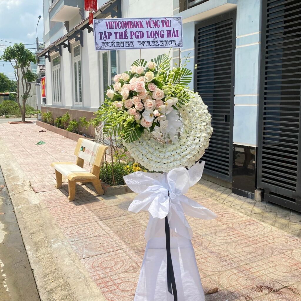 Vòng Hoa Đám Tang Cần Giuộc - 0966183183